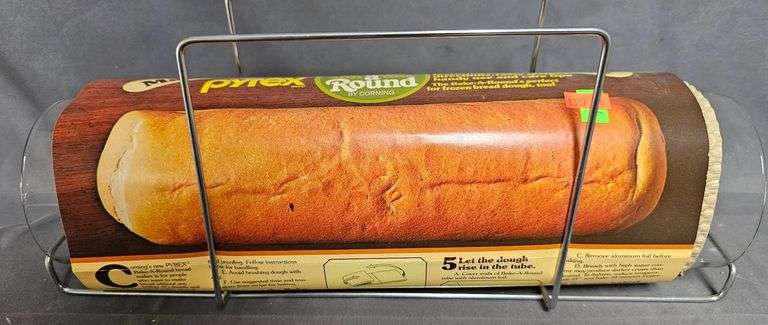 Pyrex Bake-a-Round Bread Baking Tube with Wire Rack, 14.5″ Length ...