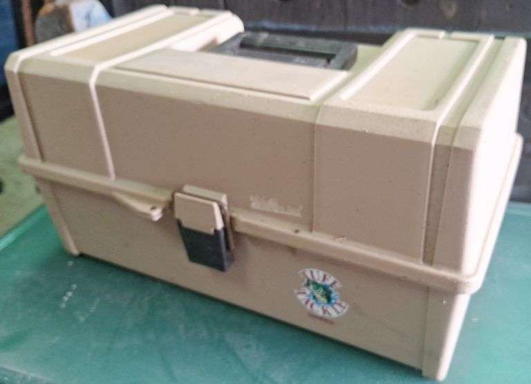 Contico plastic tackle box 14" - Metzger Property Services, LLC