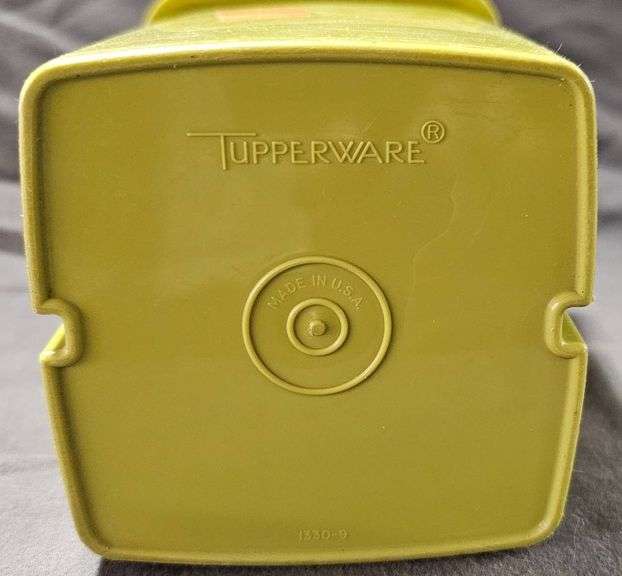 Tupperware Stackable Green Containers With Lids - Metzger Property ...