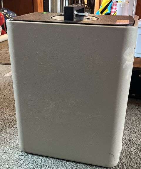 Sentry Survivor lock box with key 13x16x8 - Metzger Property Services, LLC