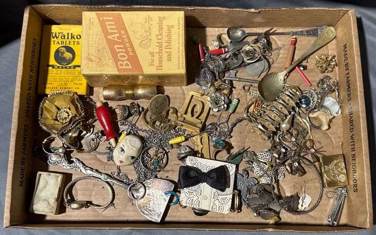 Assorted Collectibles - Metzger Property Services, LLC