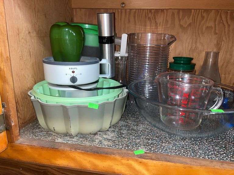 Krups Juicer, Bundt Pans, Pyrex Measuring Cup, and More - Metzger ...