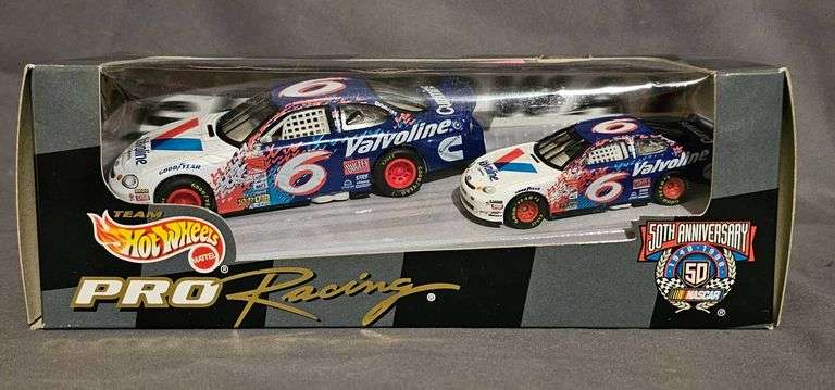 Hot Wheels Pro Racing 50th Anniversary NASCAR Special 2-Car Pack ...