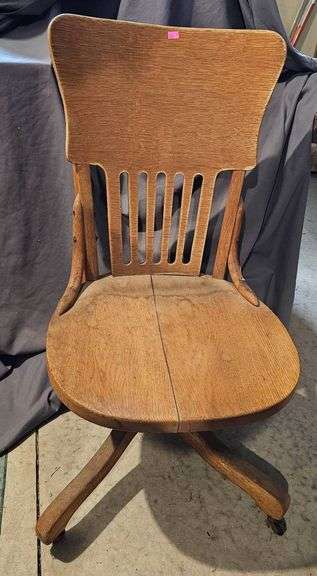 Oak Swivel Office Chair with Spindle Back and Casters 35″ H - Metzger ...