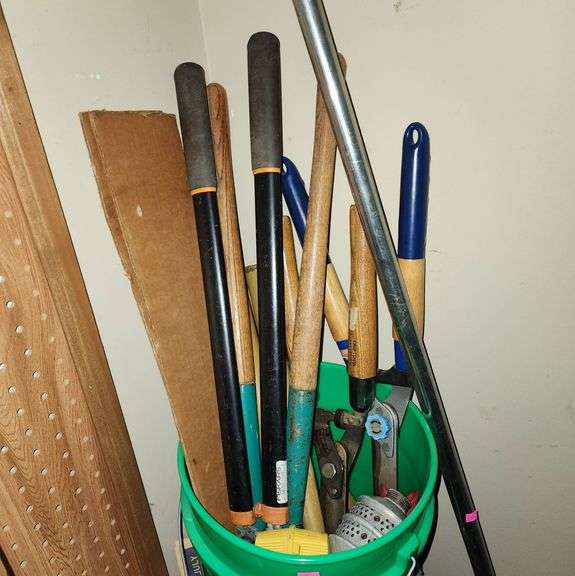 Tools, Buckets and Miscellaneous Hardware Items - Metzger Property ...