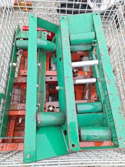 Wire skid with Greenlee roller and accessories contents 32x40 ...