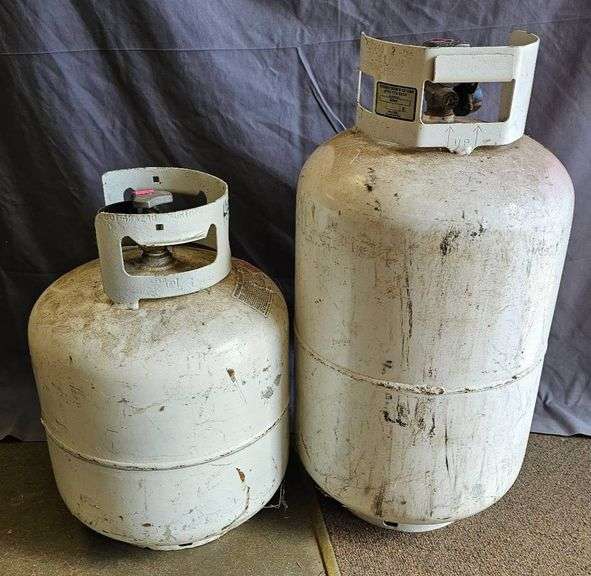 Two Propane Gas Cylinders, 13″ and 19″ Heights, Partial Full - Metzger ...
