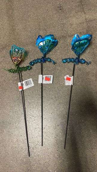 3-Vigoro Pot Stake 16” - Metzger Property Services, LLC