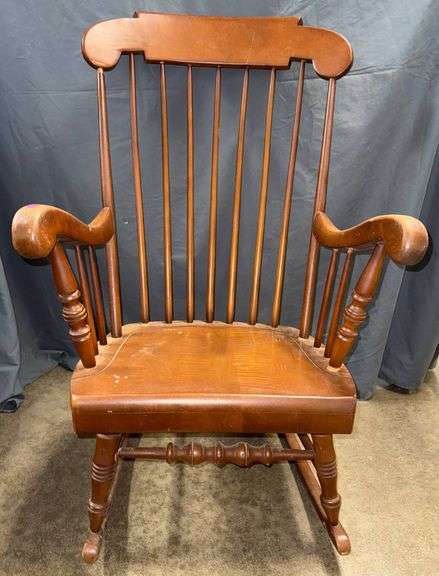 Spindle-Back Rocking Chair with Curved Armrests 25”x29”x41” - Metzger ...