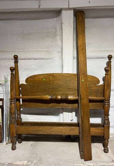 Wood Bed Frame with Turned Posts and Spindle Detail 55′ - Metzger ...