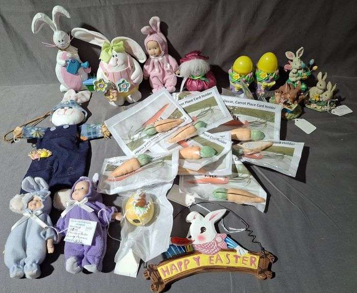 Easter-Themed Figurines, Dolls and Decorations Assortment - Metzger ...