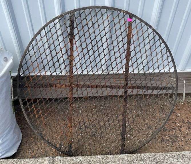 Round Metal Mesh Industrial Grate 30” Diameter - Metzger Property ...