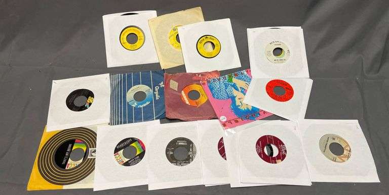 7-Inch Vinyl Records with Sleeves Including Capitol & MGM - Metzger ...