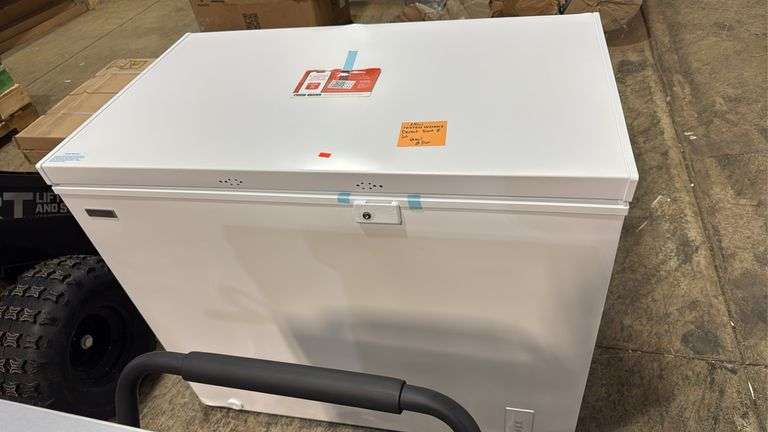 Vissani 8.8 cu. ft. Manual Defrost Convertible Chest Freezer with LED ...