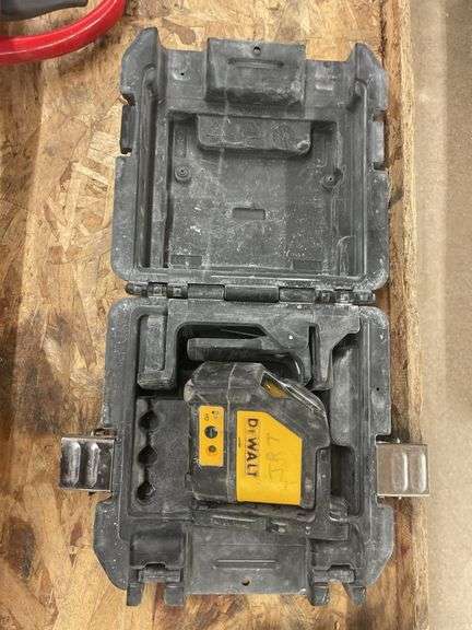 DeWalt laser Chalk line generator - Metzger Property Services, LLC