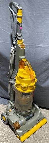 Dyson DC07 Upright Vacuum Cleaner with Root Cyclone Technology ...