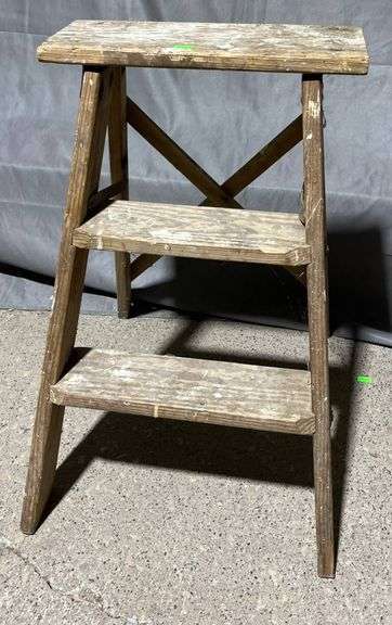 Wood Three-Step Ladder with Cross Brace Design - Metzger Property ...