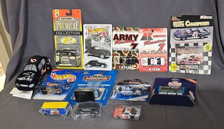 Racing-Themed Diecast Cars, Packaging Inserts and Plush Toy - Metzger ...