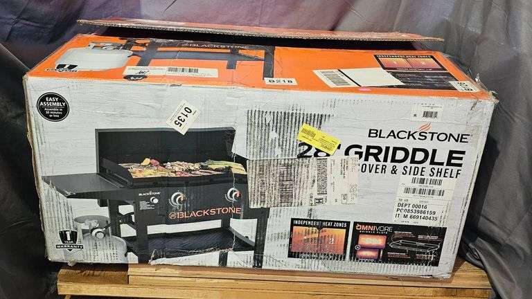 Blackstone 28-Inch Griddle with Hardcover and Side Shelf, Model 2370 ...