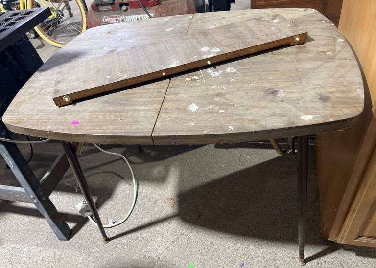 Dining Table with Metal Legs and Leaf Insert - Metzger Property ...