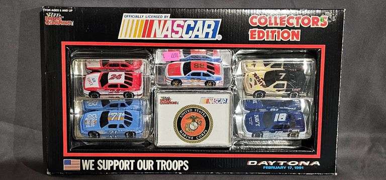 NASCAR Diecast Stock Car Replicas Collectors Edition Set 1:64 Scale ...