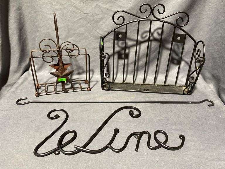 Metal Wall Hanging, Wire Rack and Freestanding Star Accent - Metzger ...