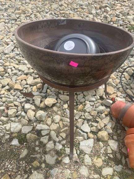 Metal Basin with Tripod Stand 16”x22” - Metzger Property Services, LLC