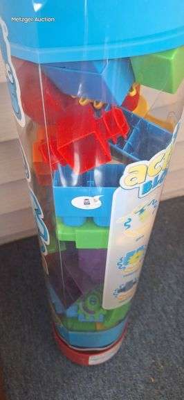 Crayola-Themed Plastic Container Filled with Building Blocks - Metzger ...
