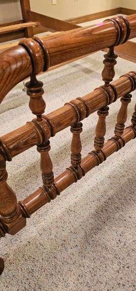 Full-Size Spindle Bed Frame with Turned Post Detailing - Metzger ...