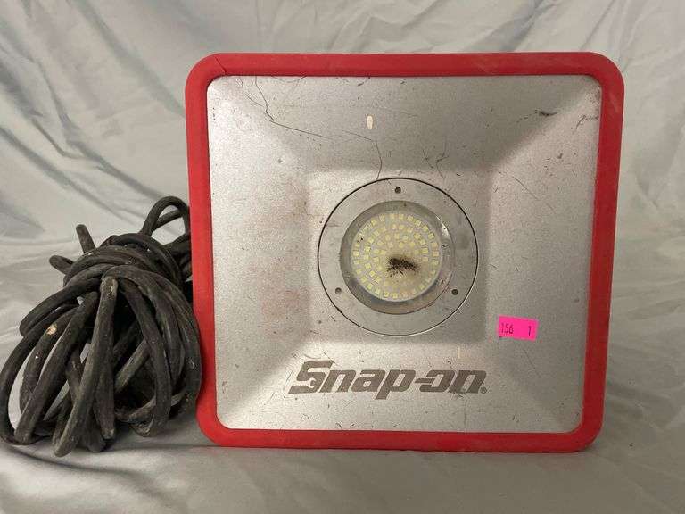 Snap-on LED Work Light with Power Cord and Adjustable Mount - Metzger ...
