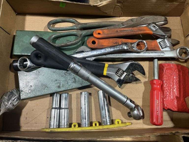 Tool assortment - Metzger Property Services, LLC