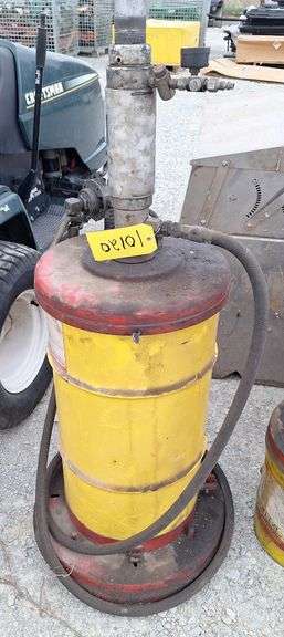 Shell oil barrel with pump 30 gallon empty - Metzger Property Services, LLC