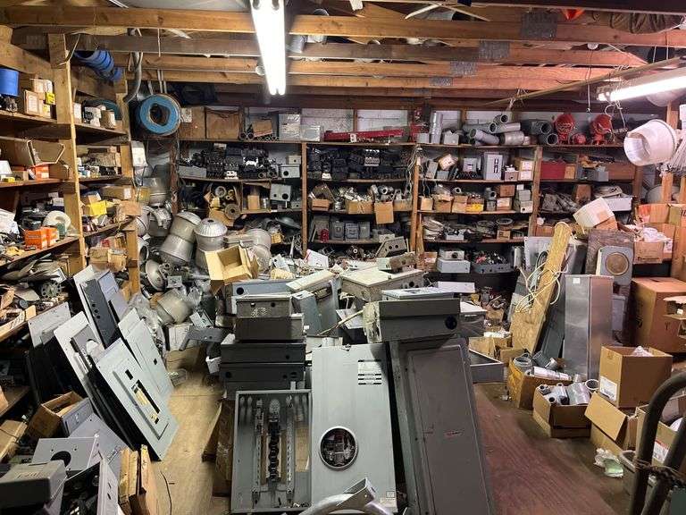 Industrial and Electrical Hardware Components and Panels - Metzger ...