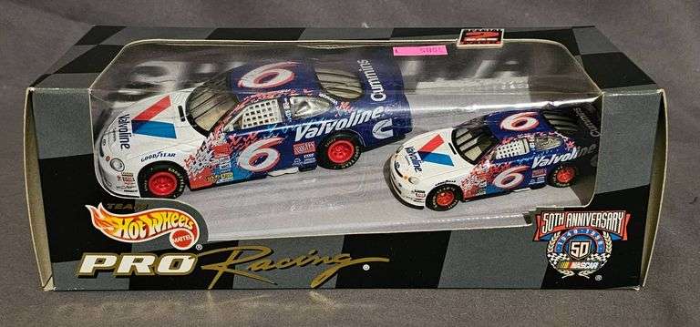 Hot Wheels Pro Racing 50th Anniversary NASCAR Special 2-Car Pack ...