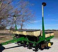 John Deere 7000 Conservation 6-Row, 30" Planter, Dry Fertilizer ...