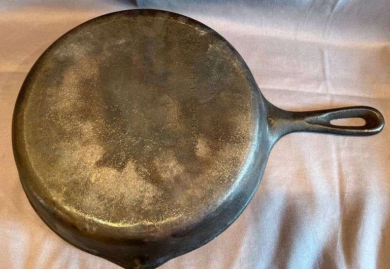 No. 8 Cast Iron Skillet, 10 1/2 Inches - Metzger Property Services, LLC