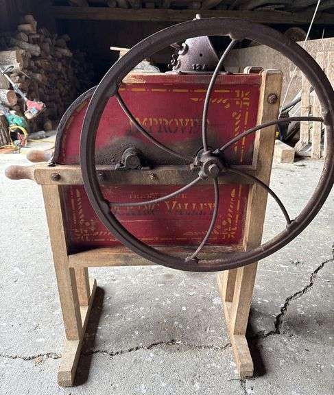 Improved Iron and Wood Corn Sheller, 29x19x41 Inches - Metzger Property ...