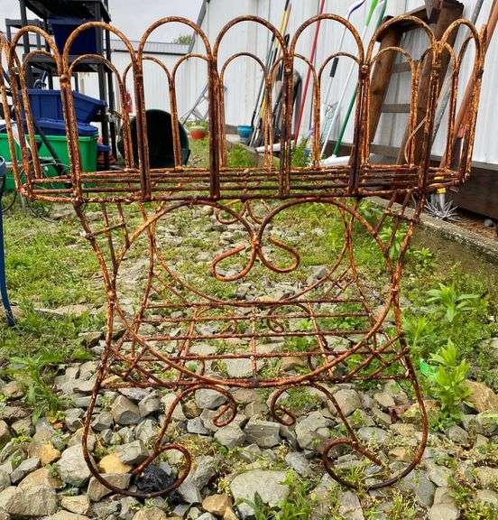 Metal Wirework Plant Stand with Oval Basket Design, 25”W x 23”H ...