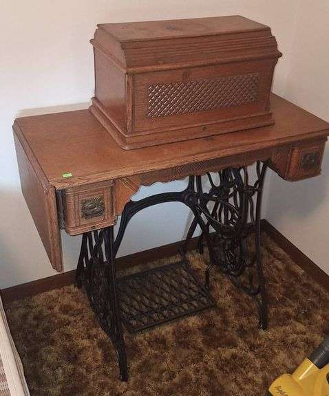 Singer Model 27 Treadle Sewing Machine with Accessories and Cabinet ...