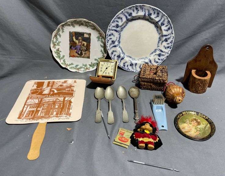 Plates, Seth Thomas Clock, Decor and Silver-Plated Spoons - Metzger ...