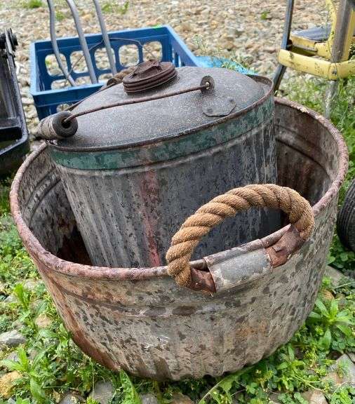 Galvanized Metal Wash Tub with Rope Handles and Lid - Metzger Property ...
