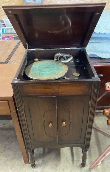 Wood Record Player And Records 19”x19”x36” - Metzger Property Services, LLC