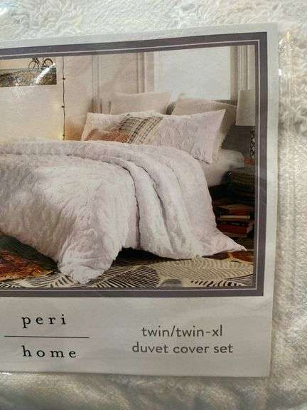 Peri Home Twin/Twin-XL Duvet Cover Set With Textured Design - Metzger ...
