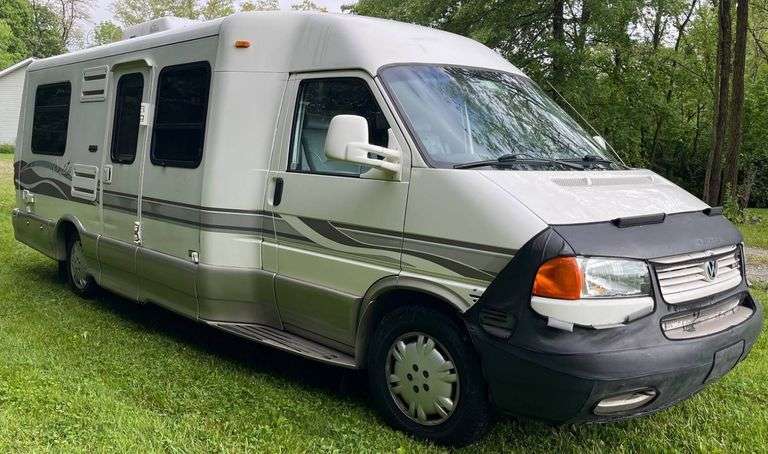 1999 Volkswagen Rialta Camper with Kitchenette, Bathroom, and Sleeping ...