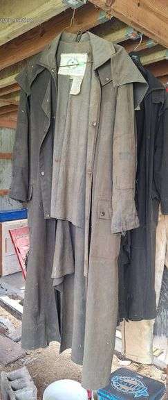 Australian Oilskin Coat by Outback Outfitters, Small Size - Metzger ...