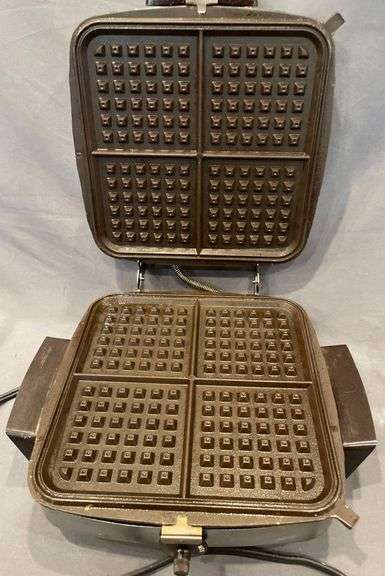 Toastmaster Electric Waffle Iron with Adjustable Temperature Dial ...