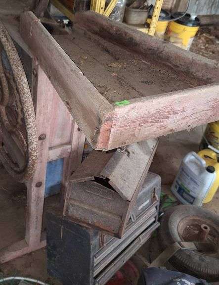 Manual Hand-Cranked Wood Corn Sheller with Metal Components - Metzger ...