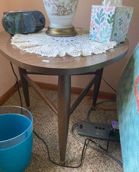 Round Side Table with Triangular Support Brace - Metzger Property ...