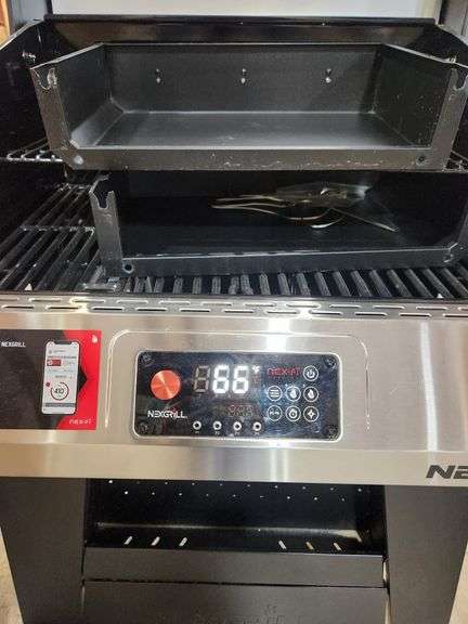 Nexgrill Neevo 720 Propane Gas Digital Smart Grill in Black with ...