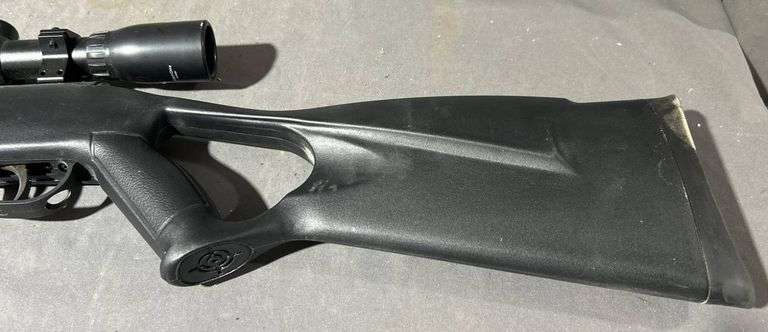 Crosman F4 Air Rifle with CenterPoint 4×32 Scope, Model CF47SXS ...